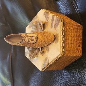 Accents | Vintage Victorian Shoe Trinket Box | Poshmark